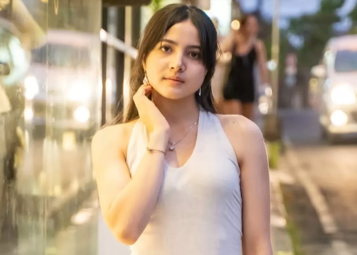 Beredar Video Syur Mirip Dirinya, Bulan Sutena: Dibuat Menggunakan AI - Kalteng.co - Selalu ...